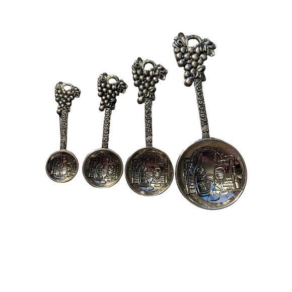GANZ | Kitchen | Ganz Fancy 4 Piece Measuring Spoon Set Wine Grapes ...